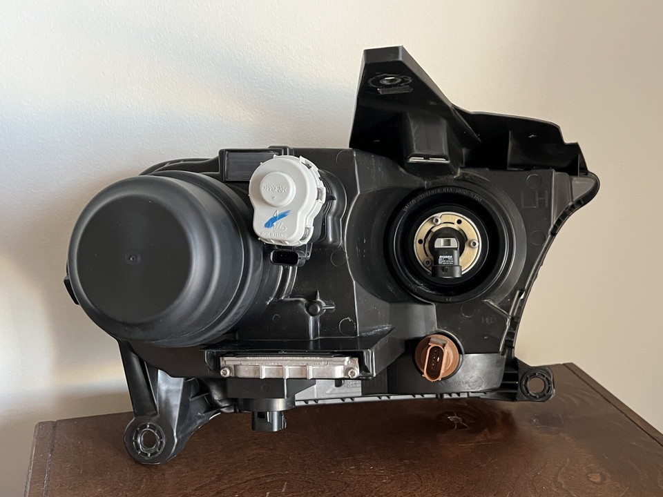 2011 2012 2013 Dodge Durango Driver Left Xenon HID Headlight OEM Mopar ...