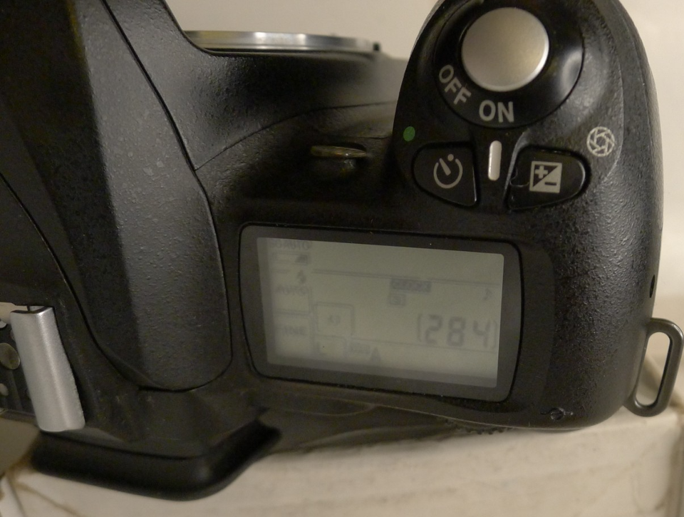 Nikon D50 Digital Camera + F Cap Body ONLY - Partially Tested A12 ...