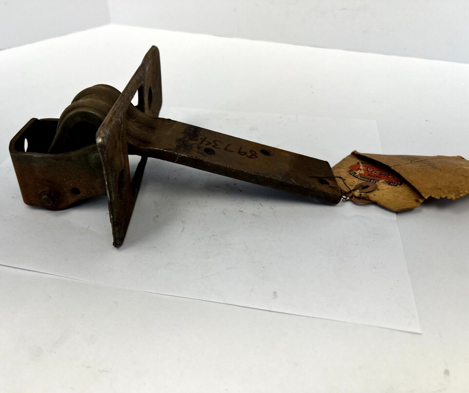 1941 Plymouth Sedan Front Upper Door Hinge Body Half 897342 NOS | eBay ...