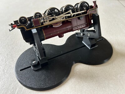 Train Railway Locomotive Servicing Cradle Multi Angle Berth Holder 00 ...