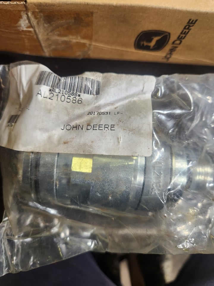 Hydraulic Quick Coupler AL210586 For John Deere 6010 6020 6100 6120 ...