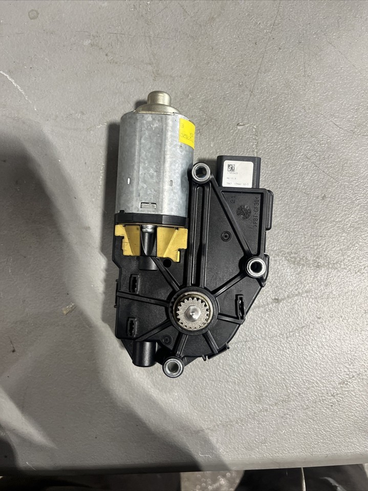 06-13 Mercedes W251 R350 ML350 Panoramic Sunroof Sun Roof Motor ...