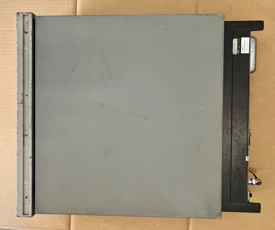 HP 8657A 100kHz-1.04 GHz Signal Generator with Option 001 High Stab ...