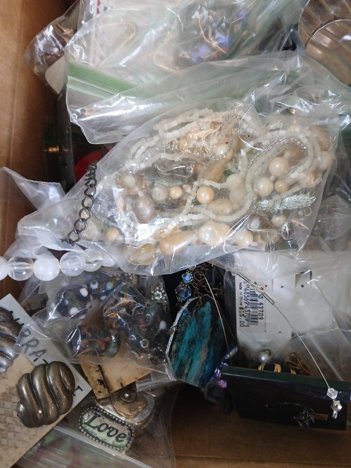 Jewelry Lot Vtg To Now 3 Lbs Craft Wear Broken Missing Stones Create ...