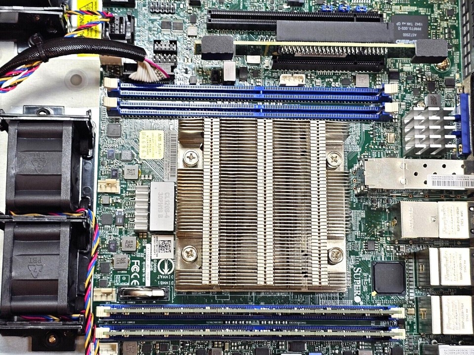 New Supermicro SYS-5019D-FN8TP-5C Server Xeon D-2123T, 64GB ECC, 2x ...