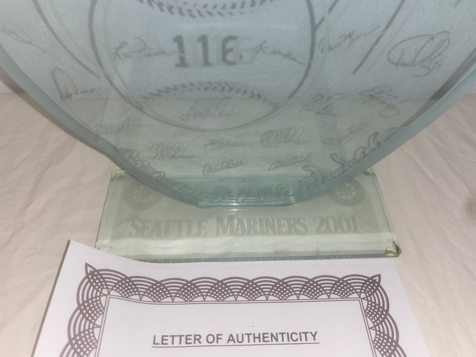 LEE ELIA 1991 MARINERS 116 WINS IN A SEASON PLAYERS TEAM SIGNATURE ...