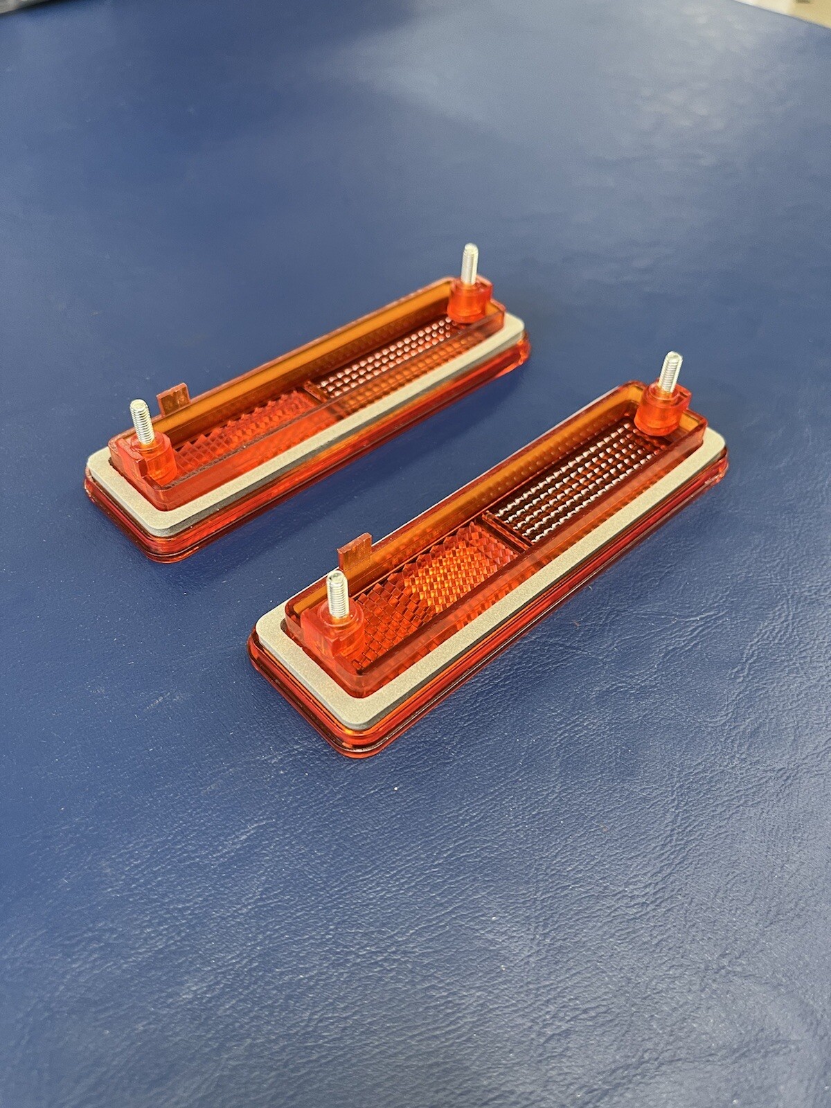 Ford Front Guard Indicators Xc Zh Falcon Cobra Pair New | eBay