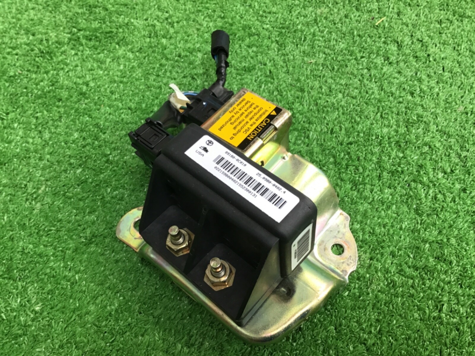 2001-2003 Toyota Sequoia Yaw Rate Stability Control VSC Speed Sensor ...