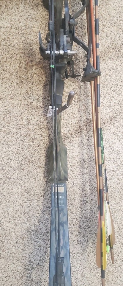 Browning Mag Reflex Compound Bow MRB9B w/quiver and arrows | eBay