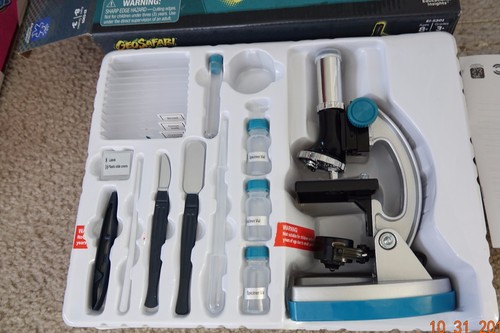 Educational Insights GeoSafari Micropro 48-Piece Microscope Set-MISS 2 ...