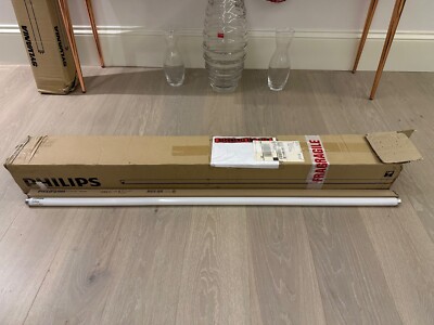 22x Philips fluorescent standard light fittings (120cm) - one price for ...
