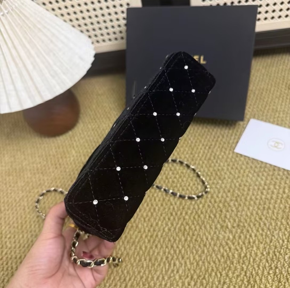 CHANEL Velvet Starry Box Evening Clutch Crossbody Bag New Gift Auth 20 ...