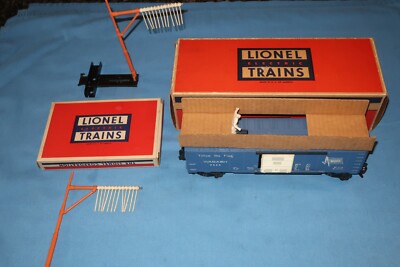 Lionel #3424 Operating Brakeman Car with #3424-100 Low Bridge Signal ...