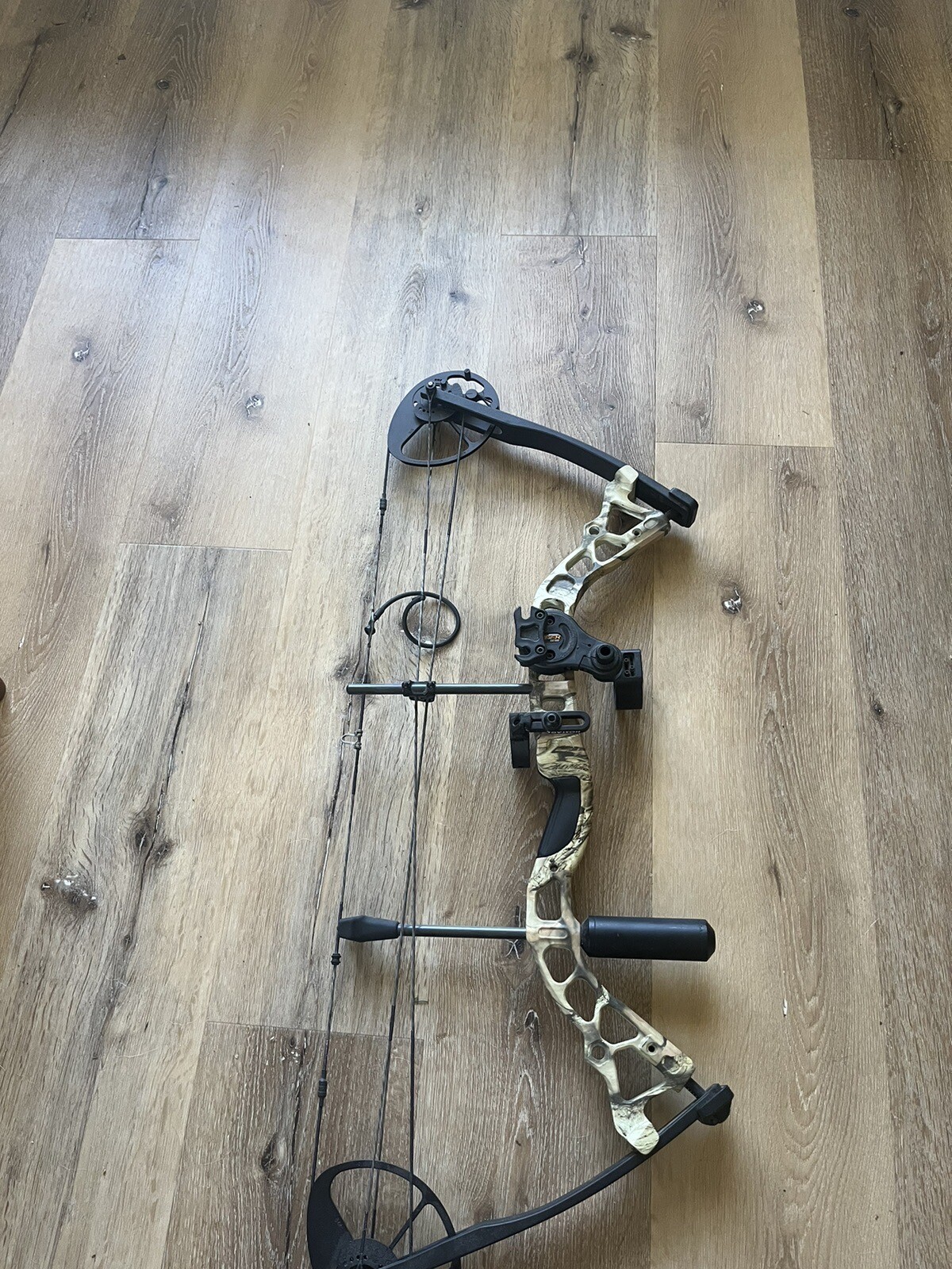 Diamond Archery Infinite Edge Pro RH 70 lb Compound Bow - B12489 | eBay