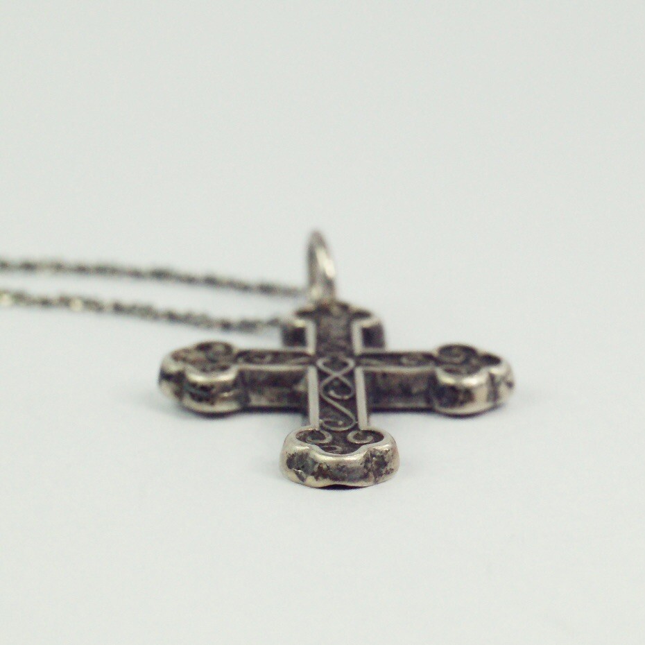Vintage Sterling Silver Swirl Cross Pendant Twisted Serpentine Chain ...