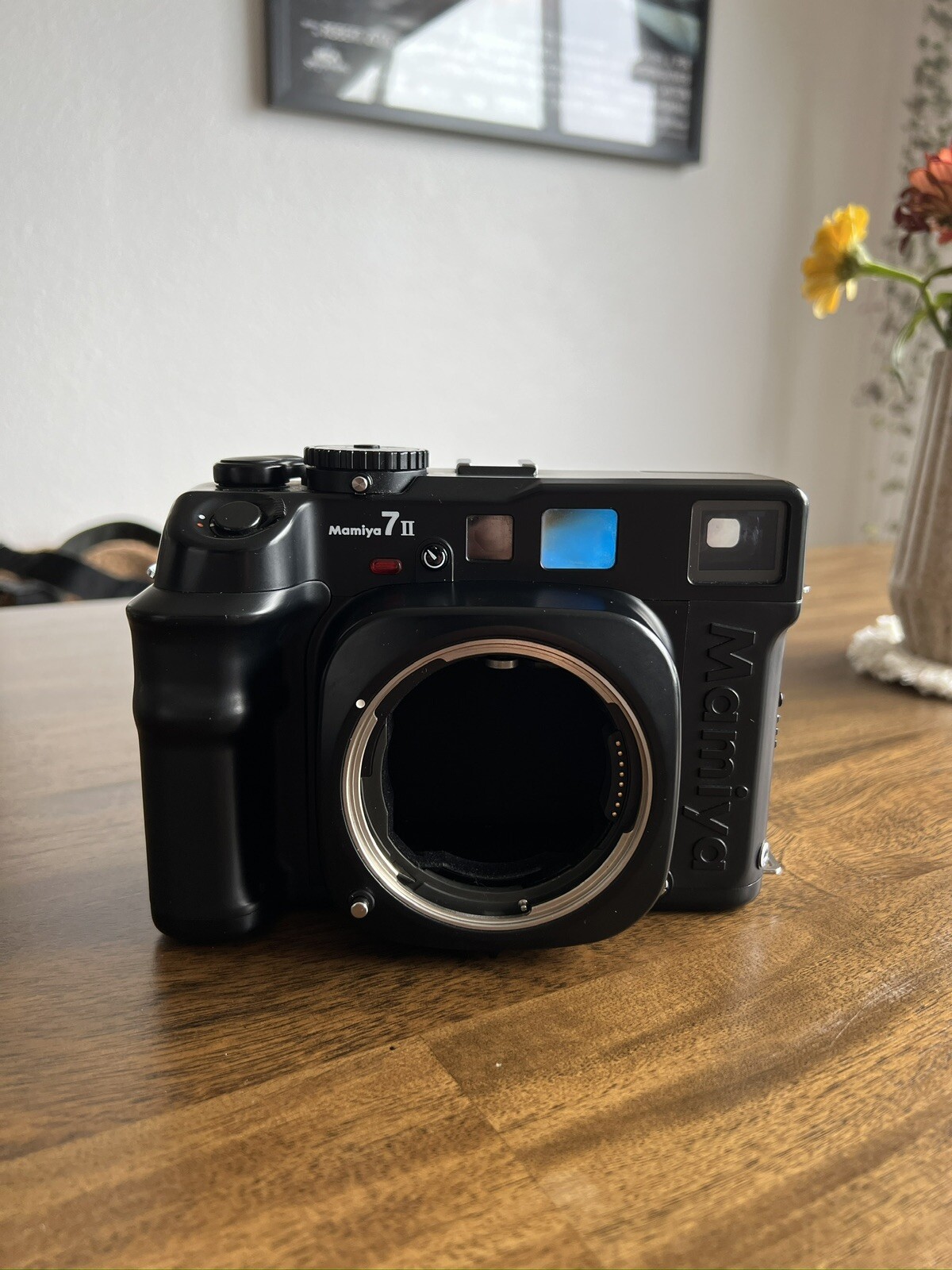 Mamiya 7 II Medium Format Rangefinder Film Camera - Black (Body Only ...