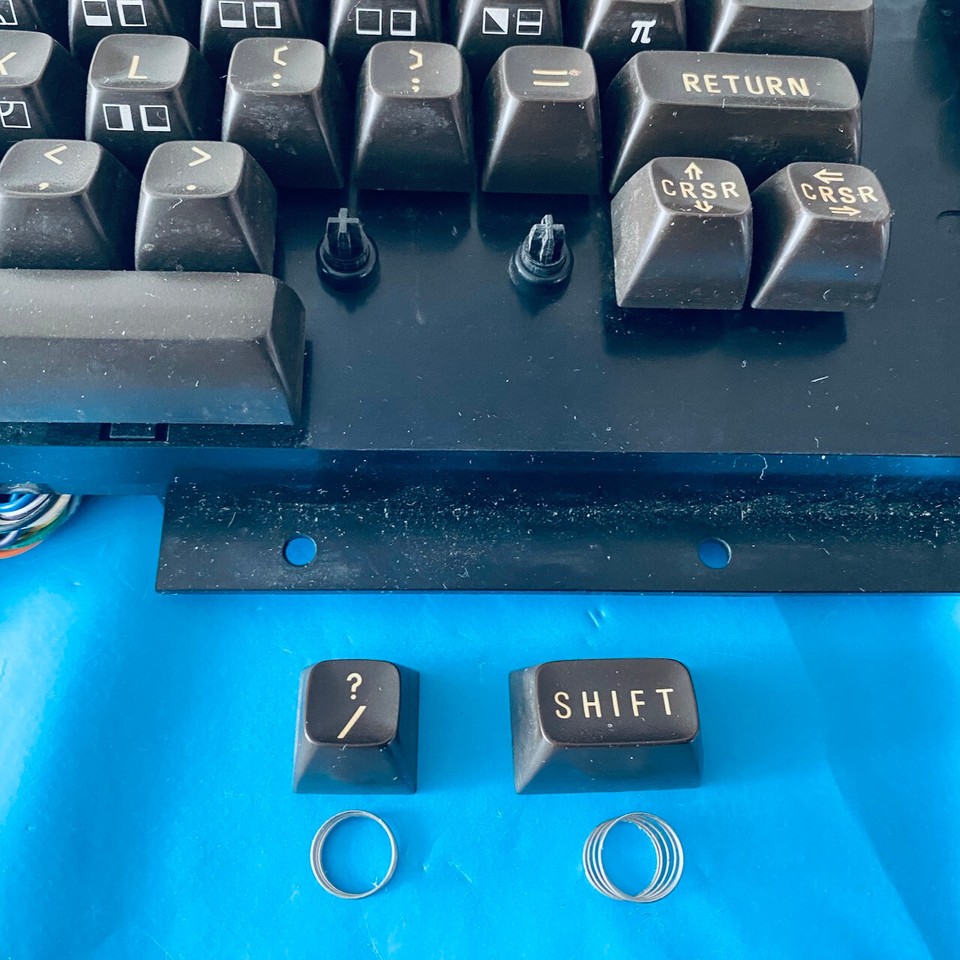 Commodore C64 Keyboard Keys/Keycaps - Mitsumi Keyboard, Key, Spring ...
