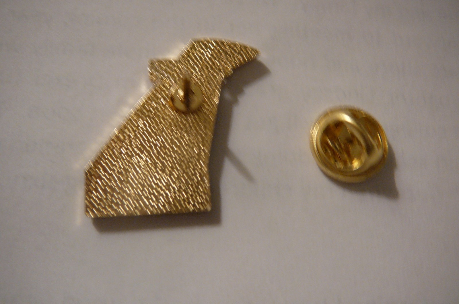 CARNIVAL CRUISE LINES HORIZON LAPEL HAT PIN | eBay