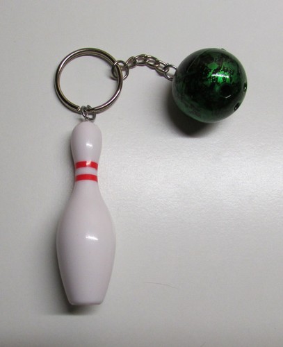 Fashion Bowling Pin and GREEN Ball KEY CHAIN Ring 3D Keyfob Keychain ...