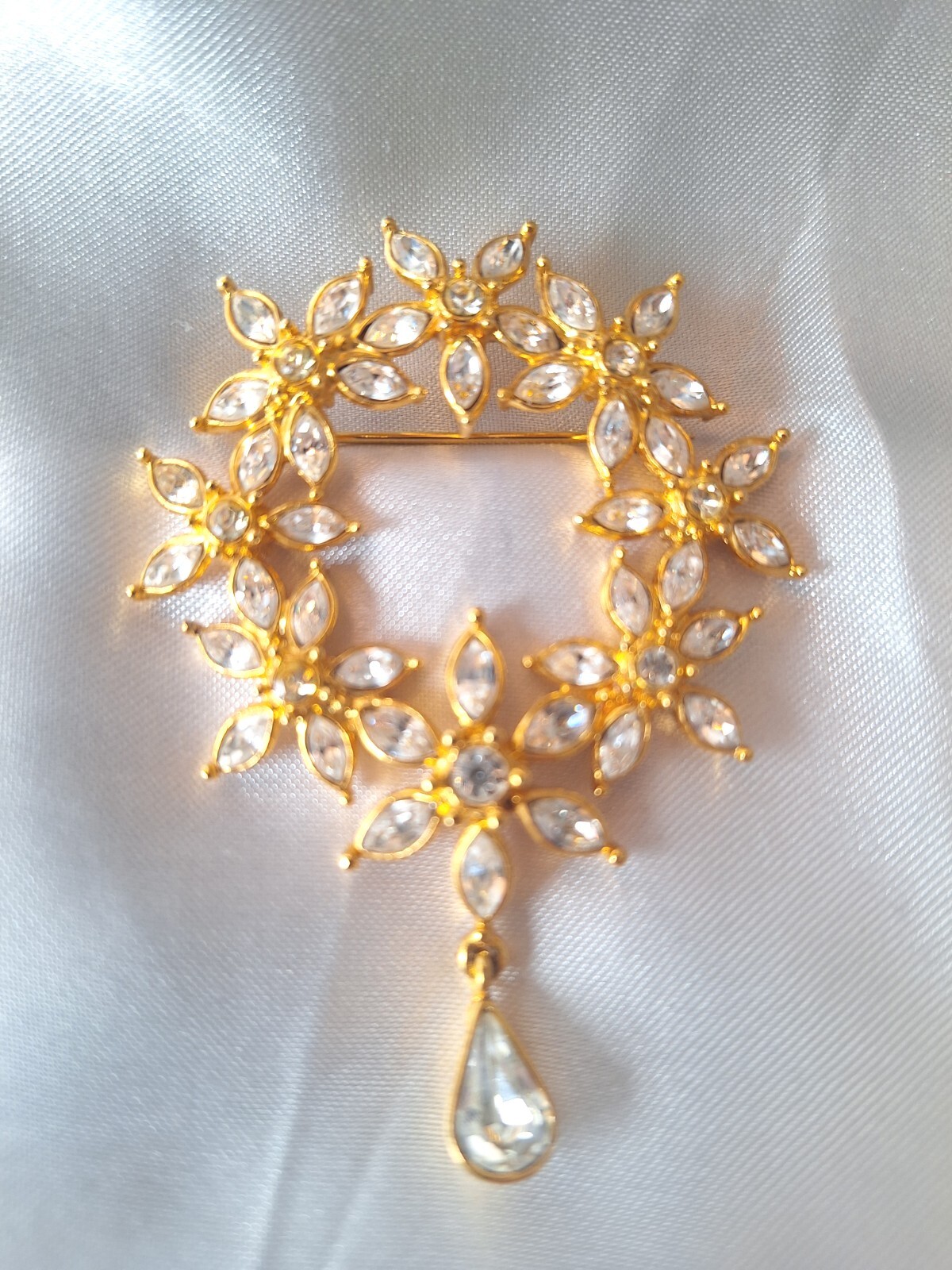 Vintage Monet Elegant White Rhinestones & Goldtone Br… - Gem