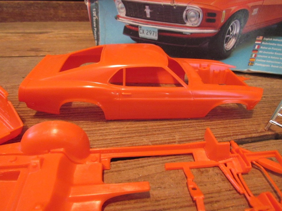 Vintage 1980's Model Kit '70 Boss Mustang Car - JUNKYARD PARTS! | eBay