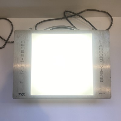 Macbeth Avlite Standard Viewer Light Box Model T-214 | eBay