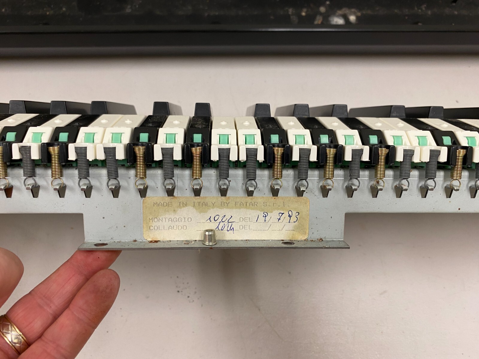 Ensoniq KS-32 (76 keys) Weighted Keys -all keys tested - work AS IS ...