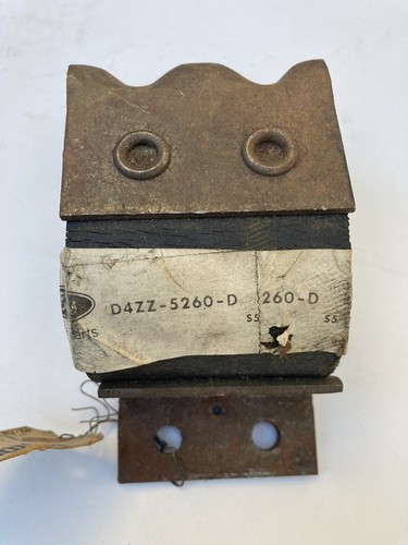 1974-78 MUSTANG NOS EXHAUST BRACKET D4ZZ-5260-D 1975 1976 1977 | eBay