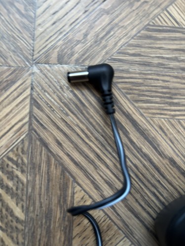 Radio Shack AC adapter CAT NO. 43-124 Input 120V output 9V Class 2 ...