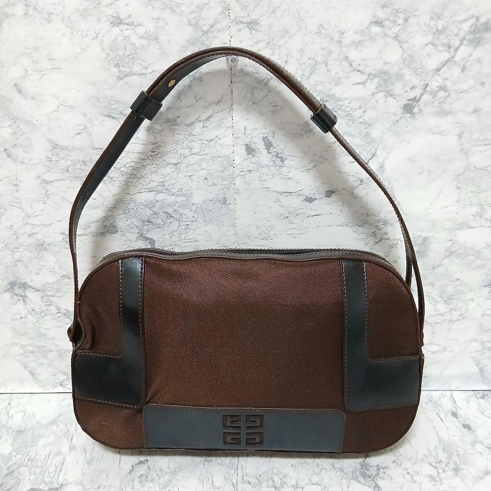 GIVENCHY 4G Logo Accessorio Pouch Tela Rivestita Usato Ottimo Dal ...