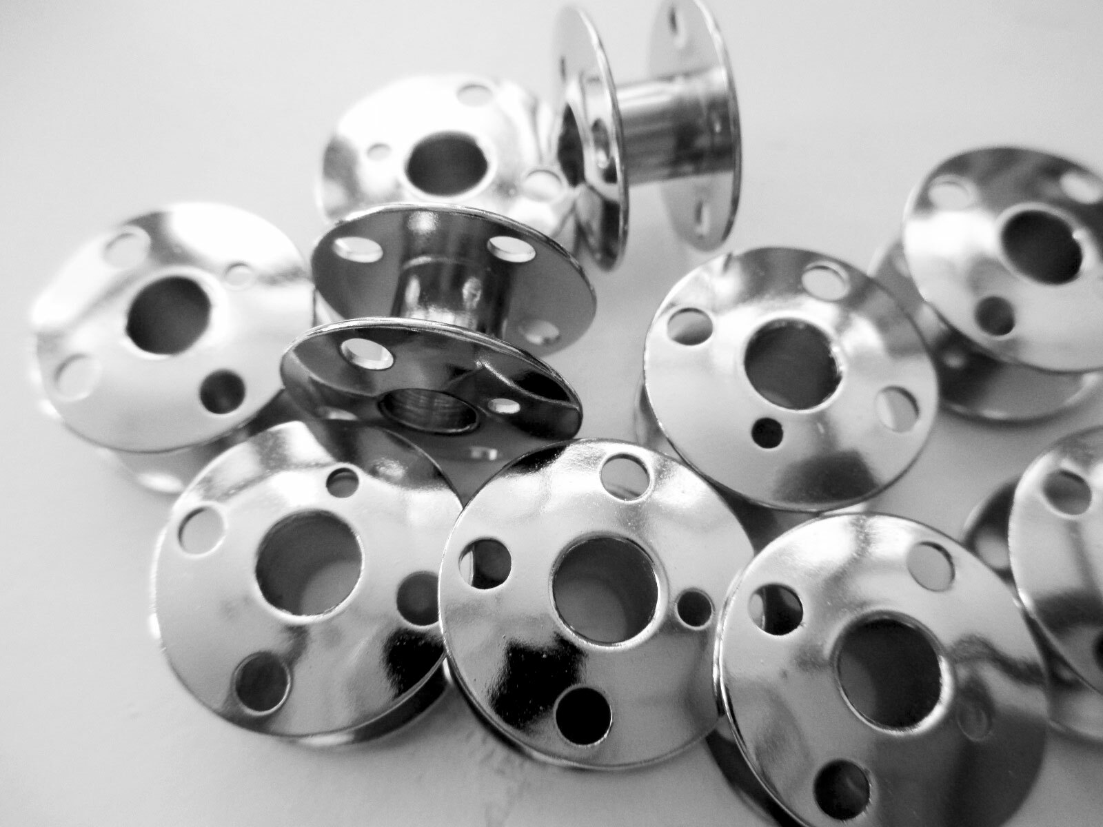 BOBBIN CASE & BOBBINS for Singer APOLLO 2517 6100 7100 CG500 6244 944 ...