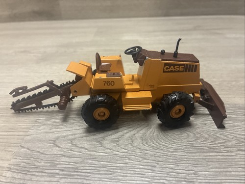 DIECAST TOY TRUCK CONSTRUCTION Conrad Case 760 Trencher, 1/35 scale, W ...