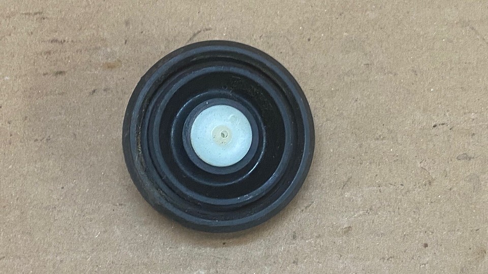 Toyota Prius Tacoma Yaris RAV4 4Runner Brake Master Cylinder Fluid Cap ...