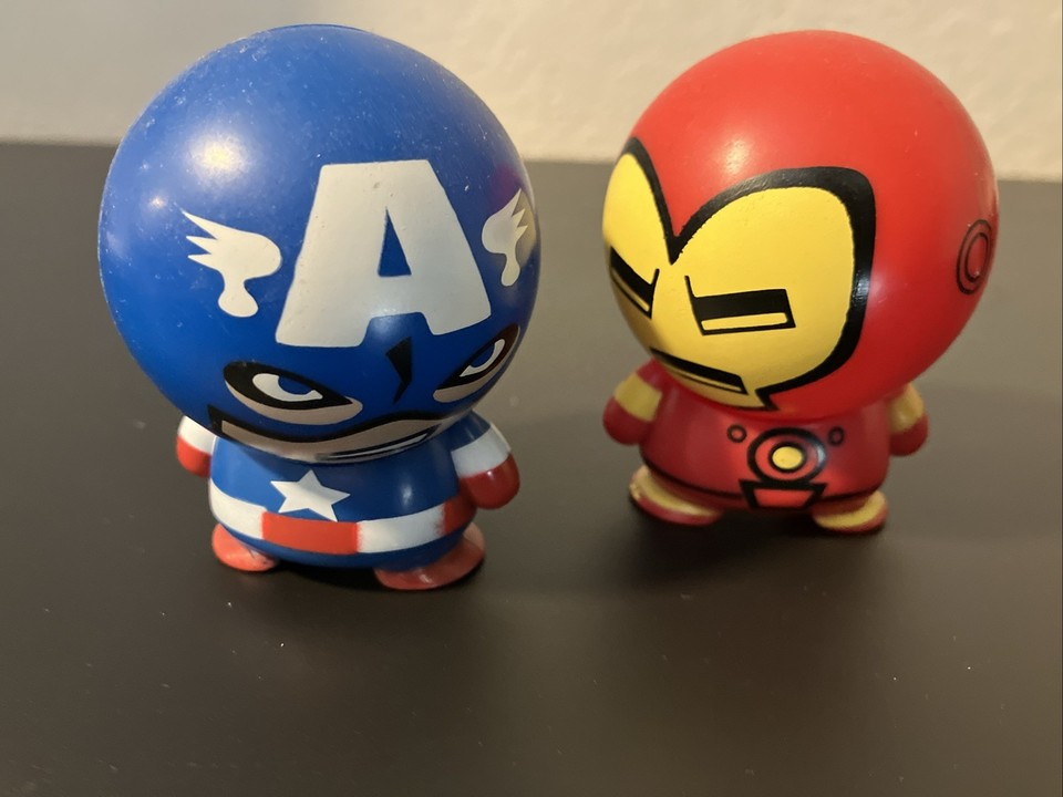 2009 Marvel Buildables Vending Machine Capsule Figure Iron Man Captain ...