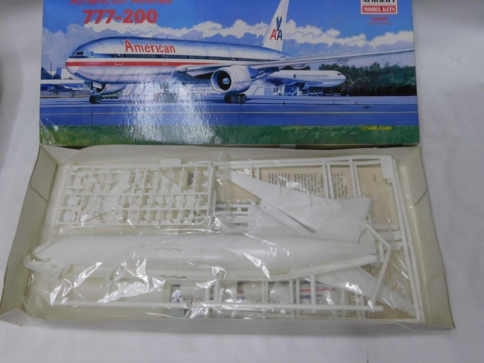 1/144 Minicraft Boeing 777-200 American Airlines Plastic Model Kit ...