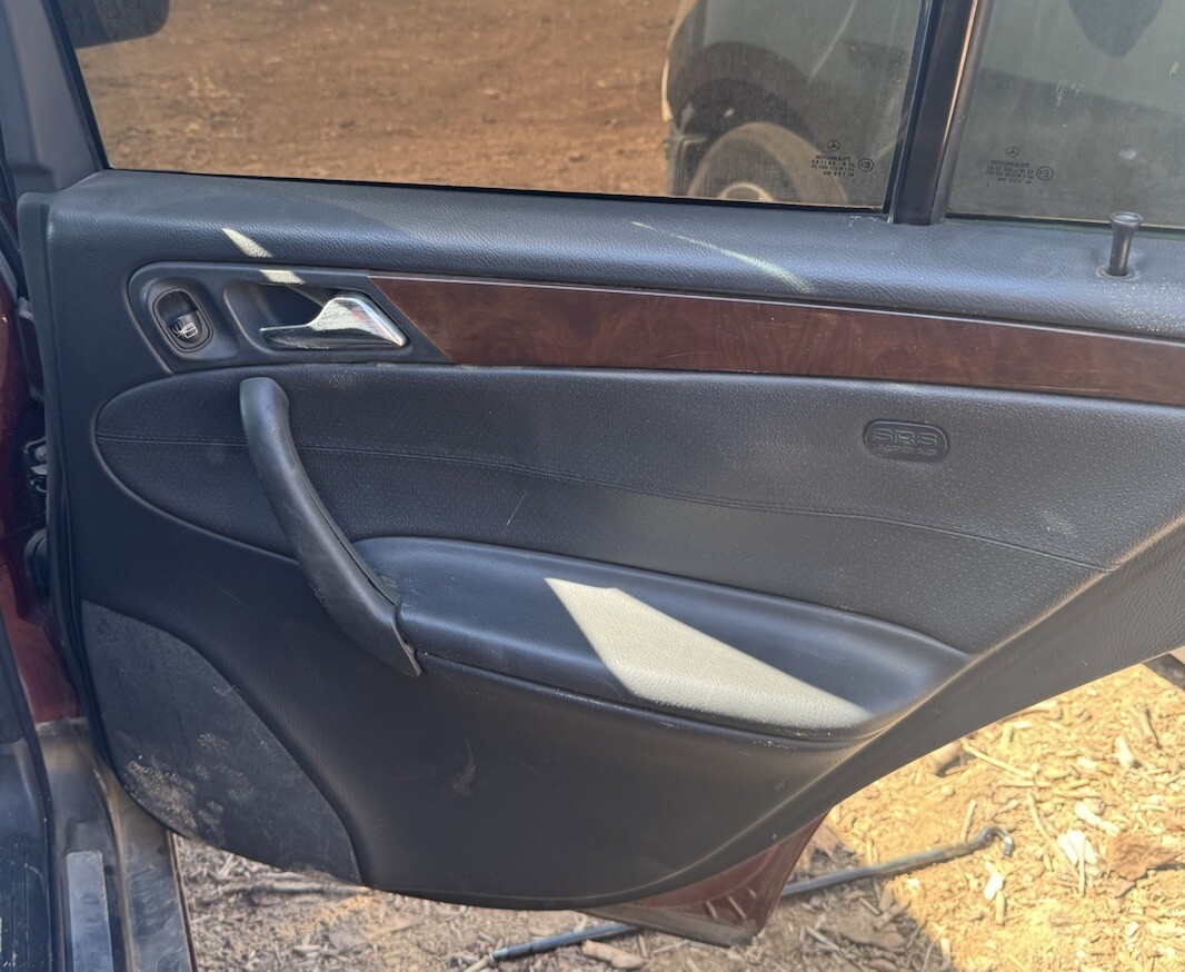 01-04 Mercedes W203 C320 C230 C240 Rear Right Side Interior Door Panel ...