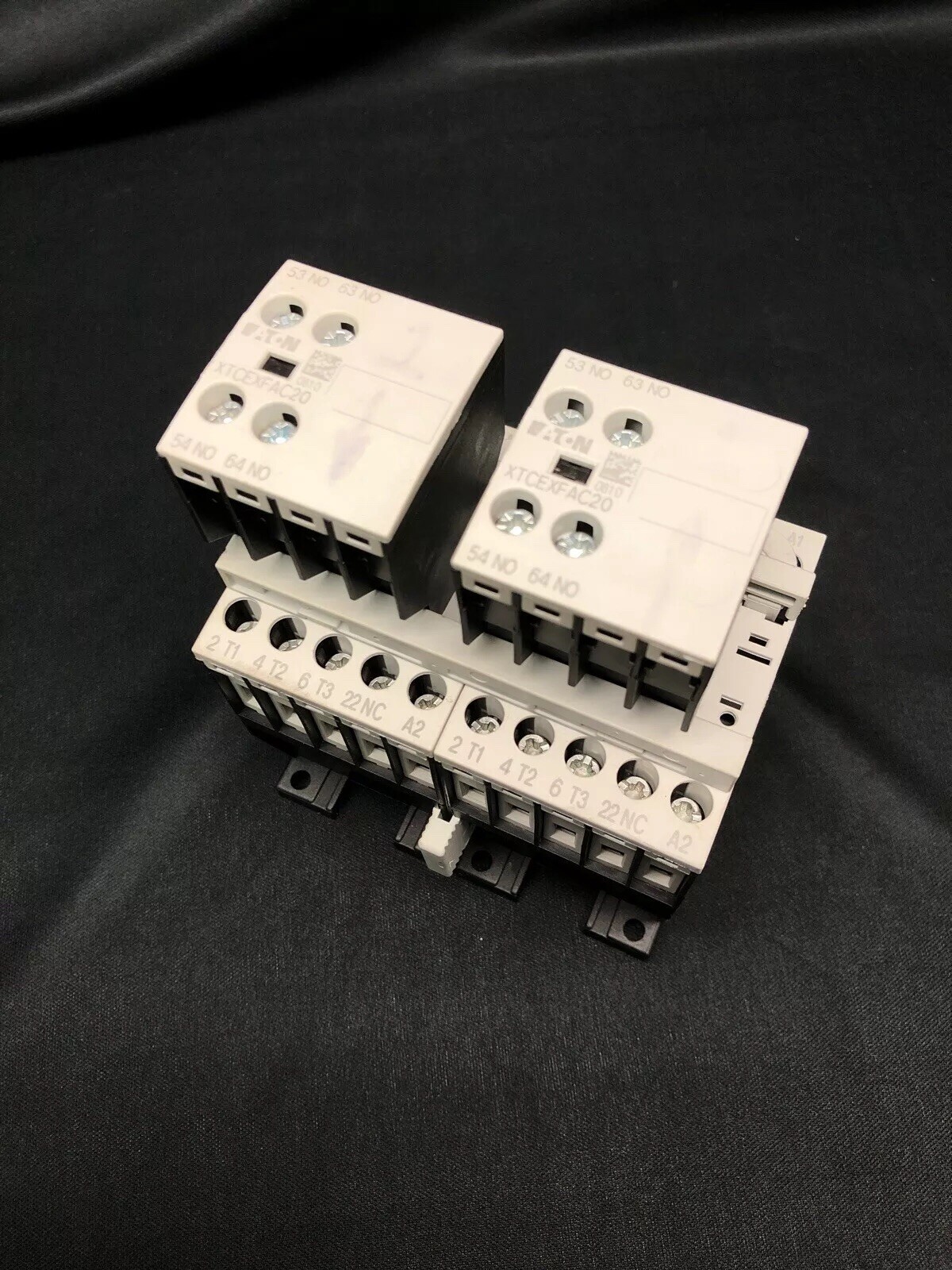 Eaton Contactor Assembly Lot XTCE007B01 (x2) XTCEXFAC20 (x2) | eBay