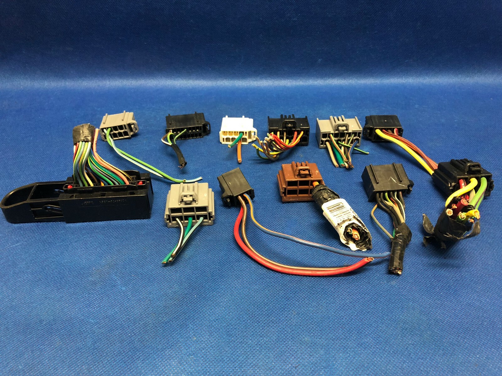 WIRING HARNESS PLUG CONNECTOR 03 04 Ford F250 F350 FUSE BOX RELAY 3C3T ...