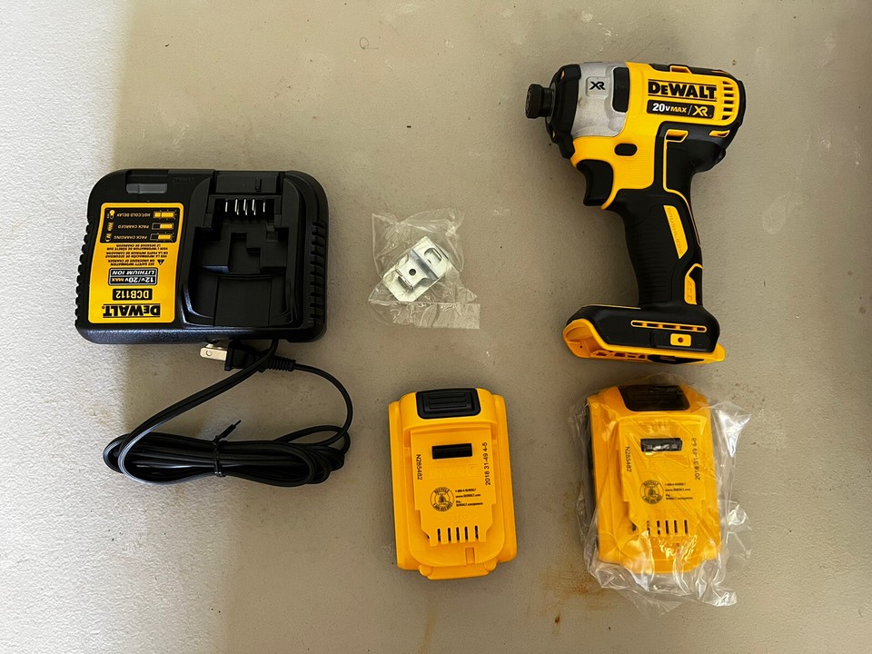 Dewalt 20V MAX* XR Brushless 1/4" 3-Speed Impact Driver Kit DCF887M2 | eBay