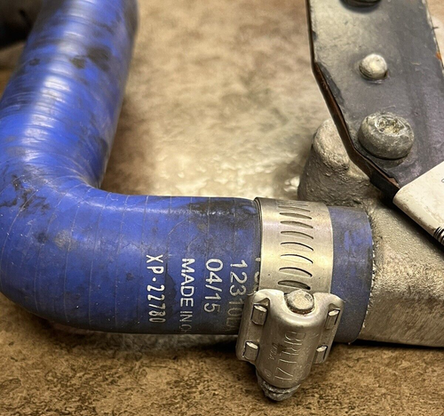 Paccar Coolant Splitter Valve with Bracket and Hose 12310LA / XP-22780 ...