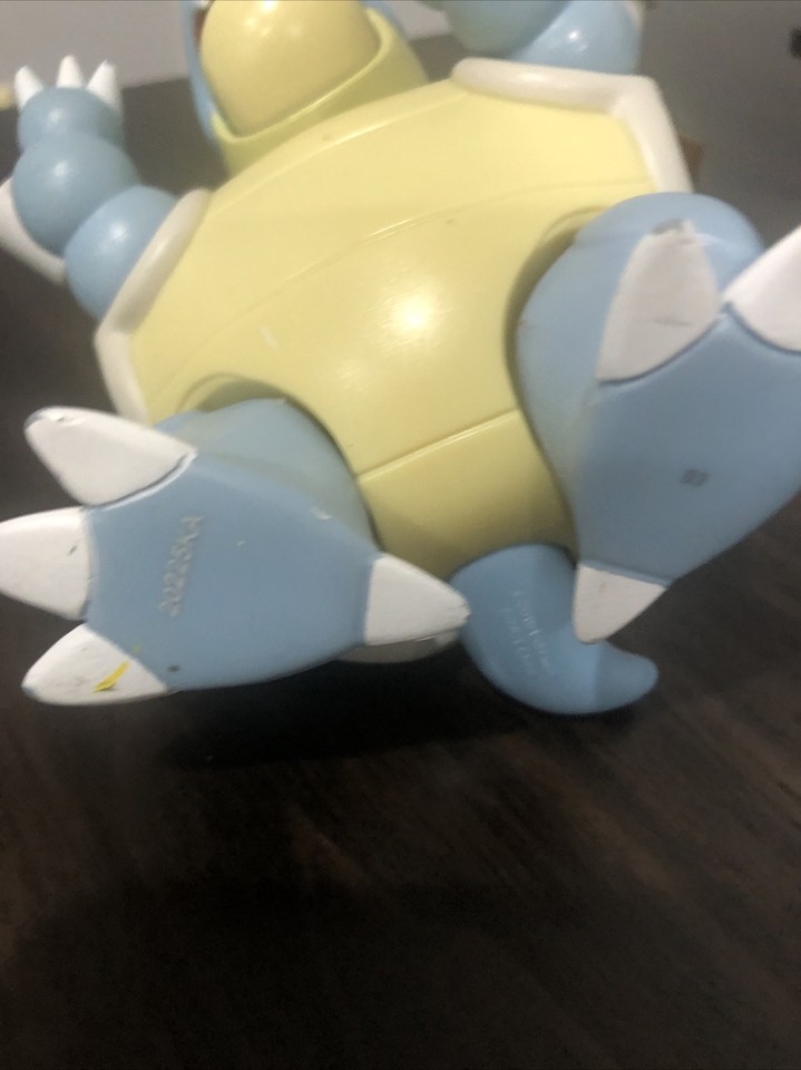 Pokémon Blastoise Deluxe Battle Feature Action Figure 2019 WCT Nintendo ...