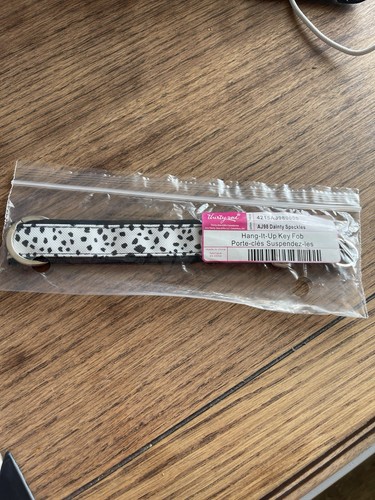 Thirty-One Gifts Hang-It-Up Key Fob | eBay