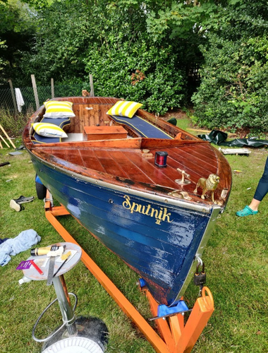 Classic Wooden Boat - 14 foot Clinker Motor Launch and Trailer. Stuart ...