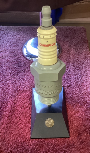 CHAMPION SPARK PLUG Made in Japan Vintage SPARK PLUG-SHAPED TRANSISTOR ...