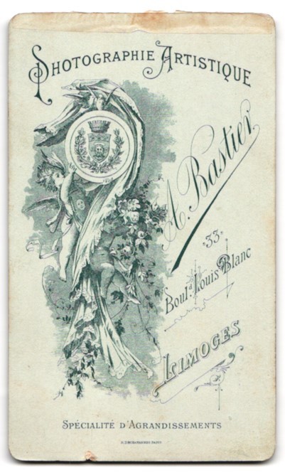 Photo A. Bastier, Limoges, 33 Boul. d Louis Blanc, Baby avec Haube im ...