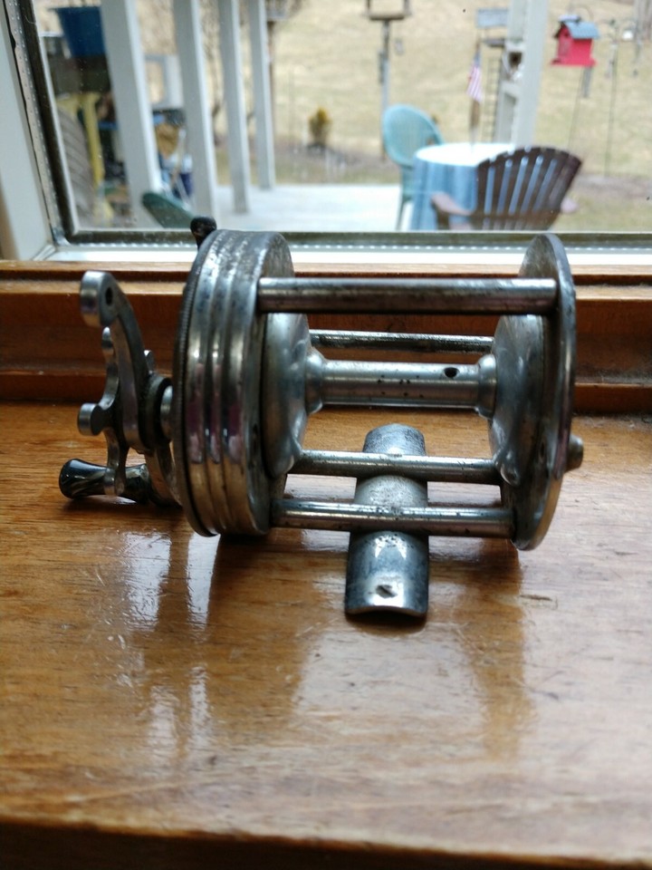 Vintage Pert 40 Fishing Reel | eBay