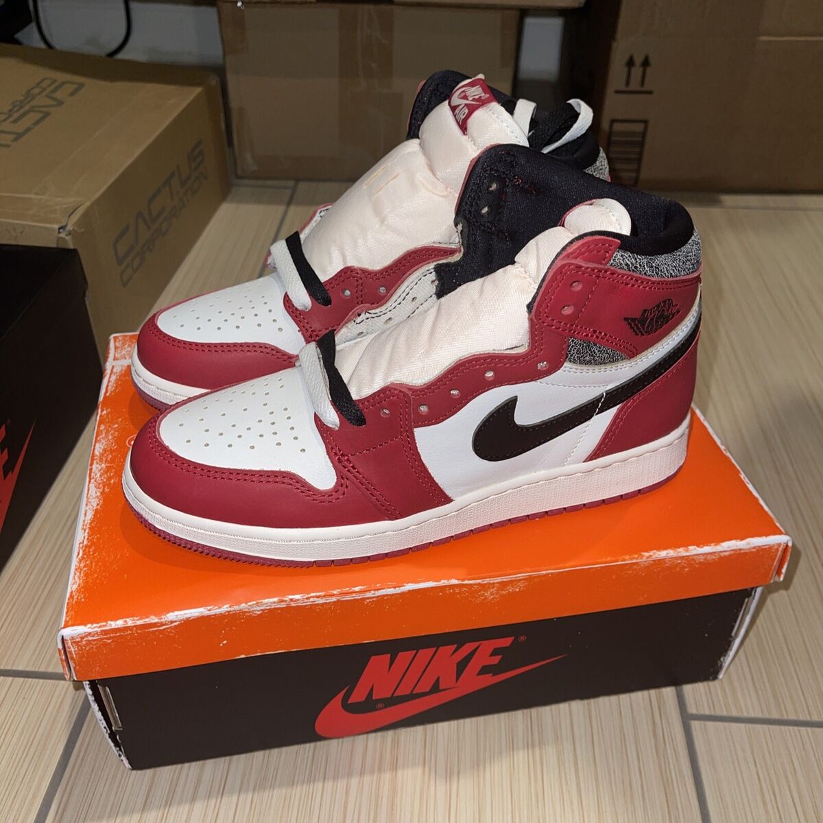 Air Jordan 1 Retro High OG Chicago Lost and Found 7Y Brand Air Jordan 1 Retro High OG Chicago Lost and Found 7Y Brand