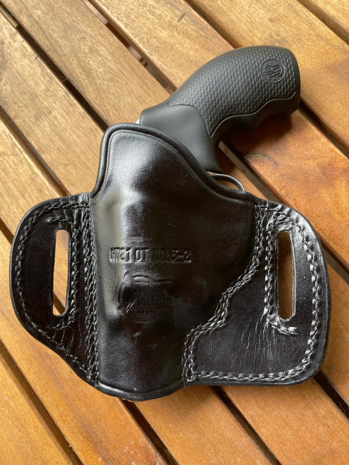 Don Hume Belt Holster For S&W J Frame Black 682269335477| eBay