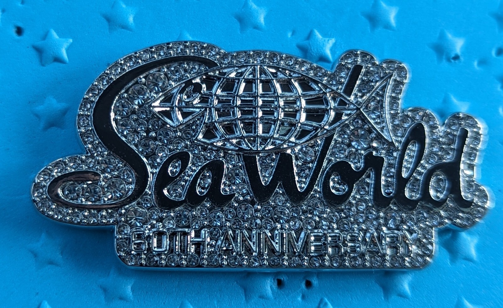 SeaWorld San Diego 60th Anniversary Glitter Pin #1 | eBay