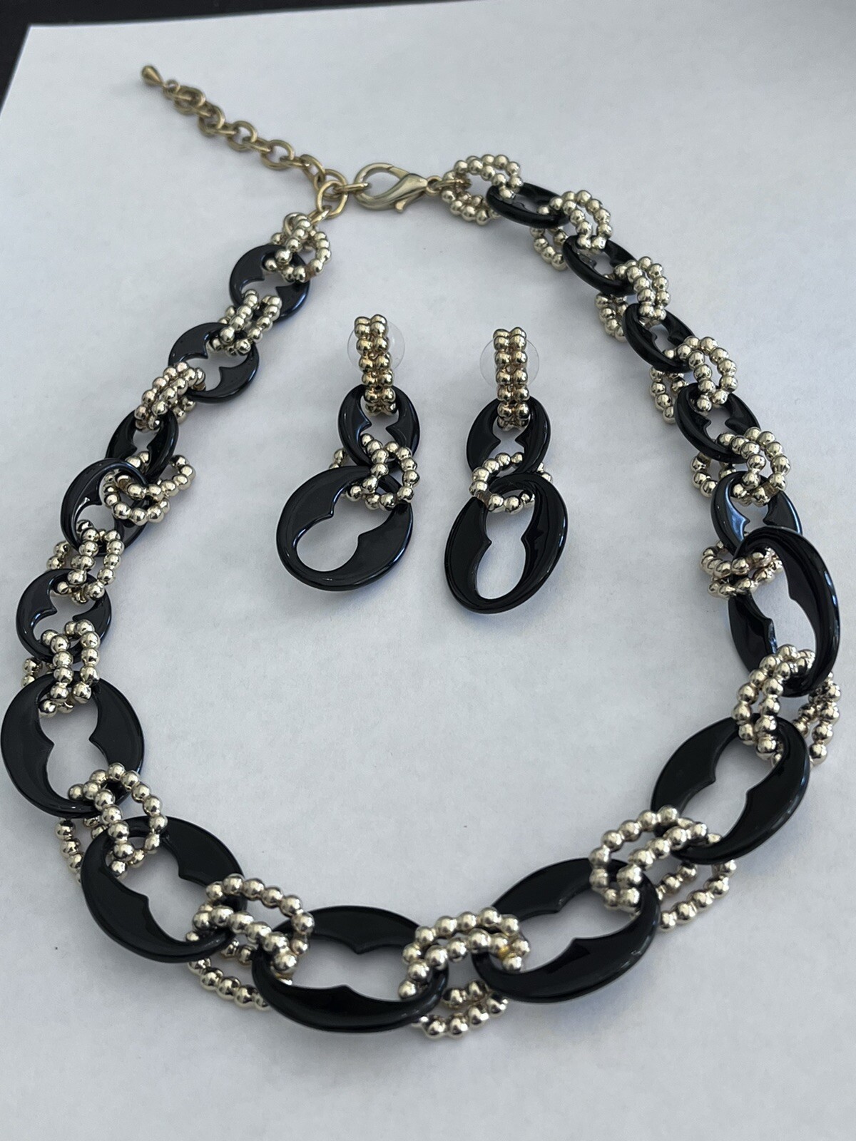 Black and Gold Keyhole Anchor Link Necklace Earring S… - Gem